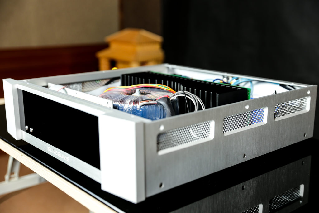 Power ampli Bladelius Bladelius Ask – Sở hữu những tính năng mới ấn tượng